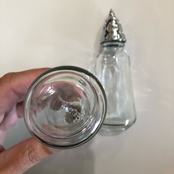 Anchor Hocking | Dining | Vintage Anchor Hocking Salt And Pepper ...